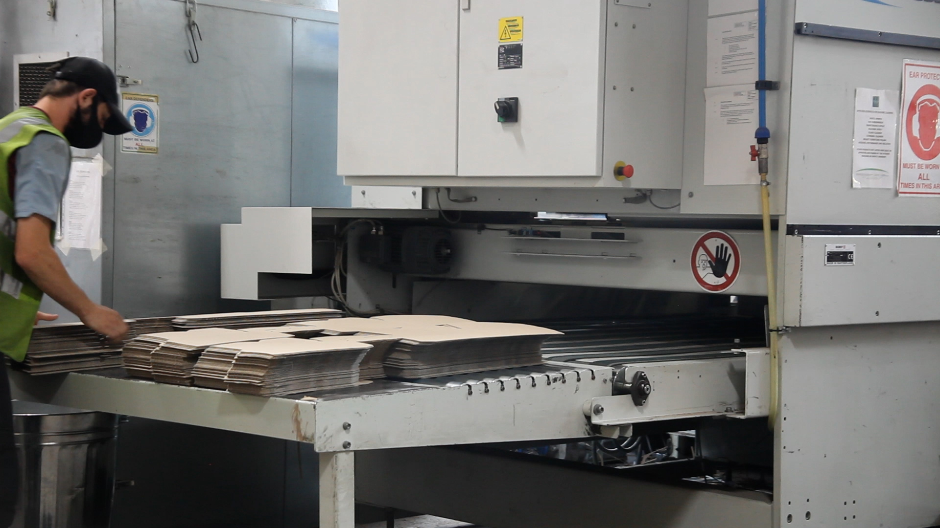 About Us - Weedon Direct